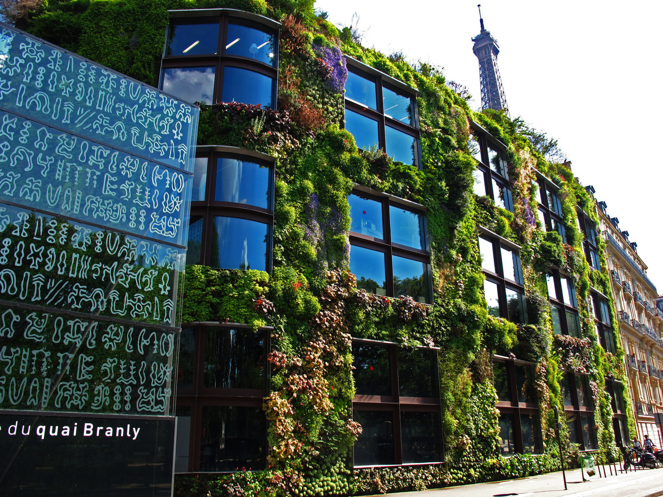 Quai Branly Jacques Chirac Museum | Vertical Garden Patrick Blanc
