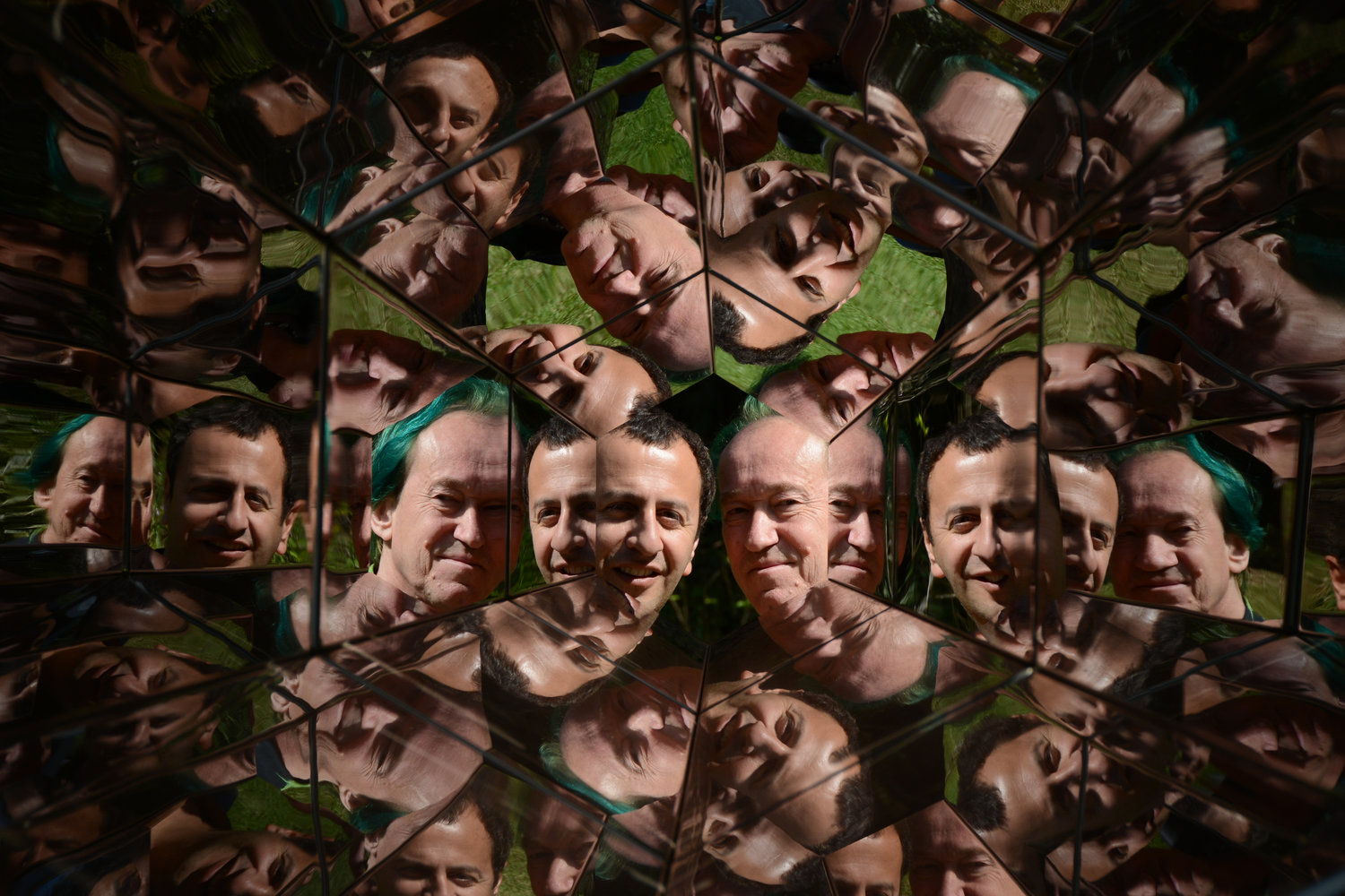 Patrick Blanc and Pascal Heni through the Viewing Machine by Olafur ...