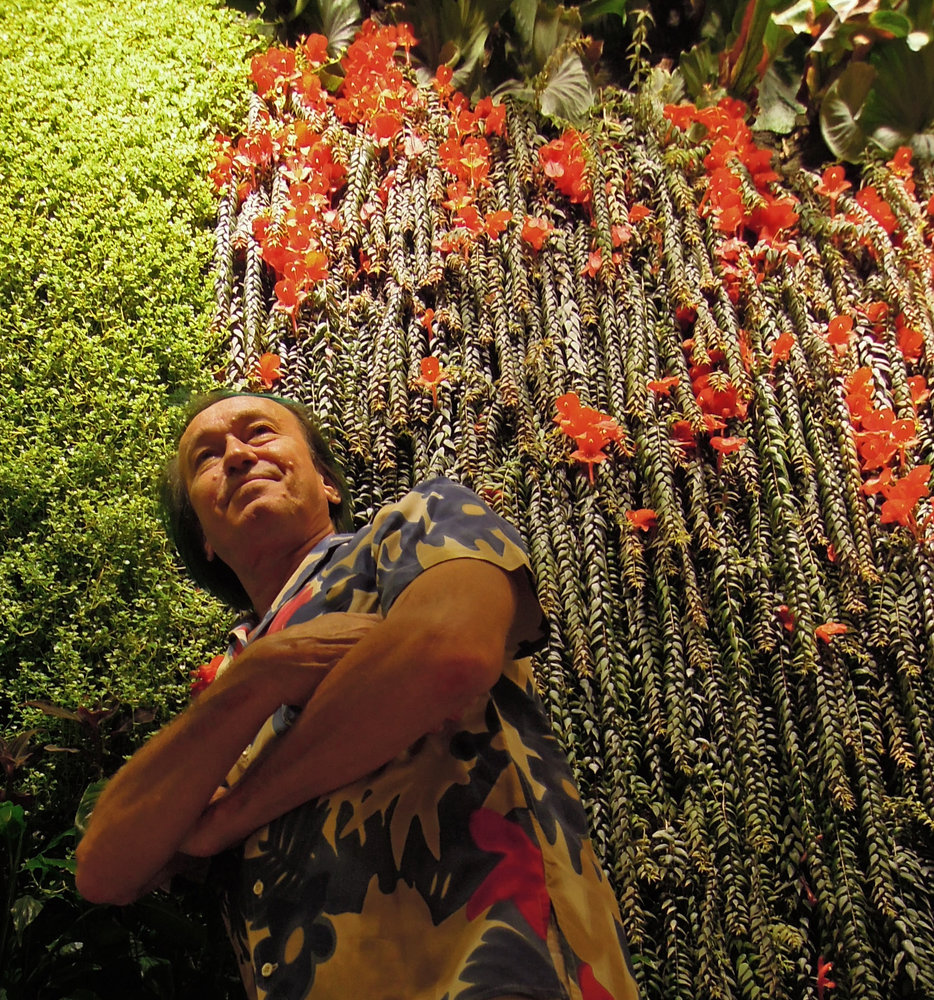 Patrick Blanc under the red flowering Columnea arguta, Sofitel Palm ...